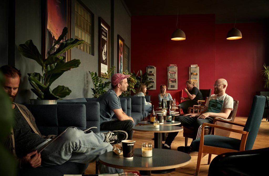 Café & kiosk – Empire Bio